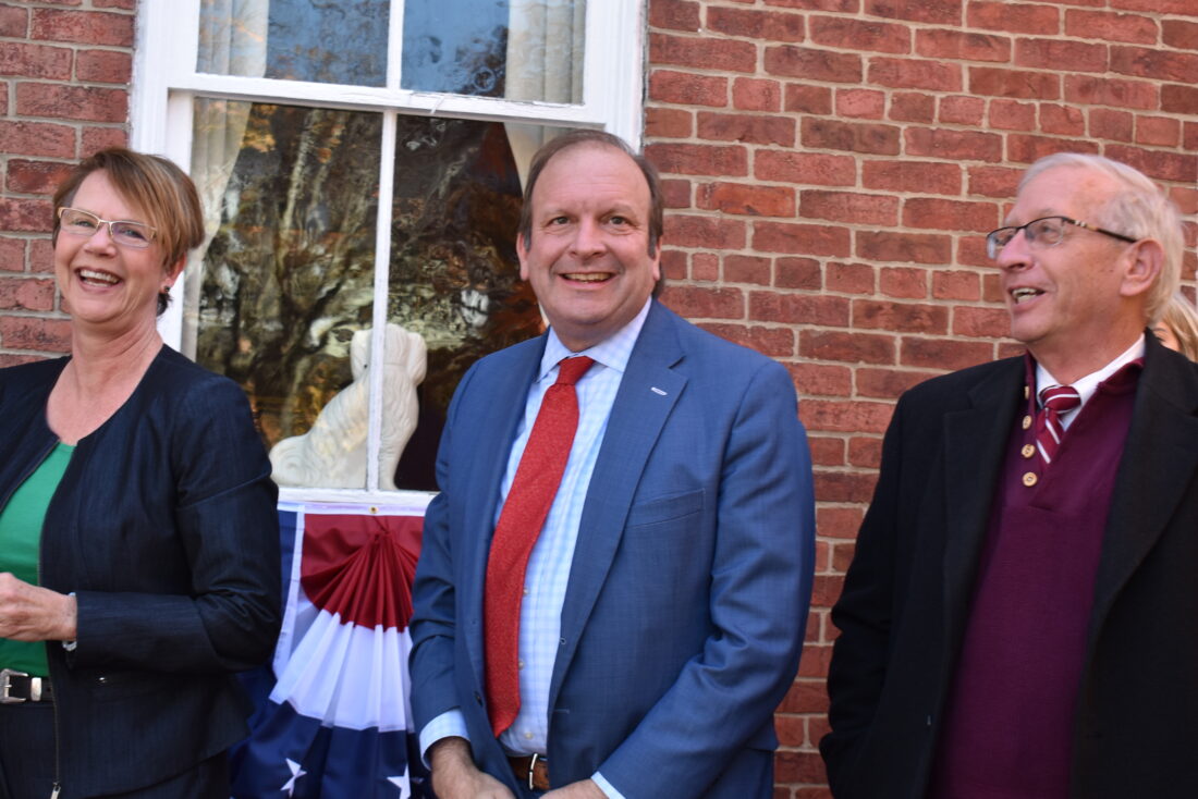 J.D. Vance and Ted Cruz visit Hanoverton | News, Sports, Jobs - Salem News